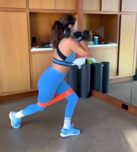 Eva Longoria’s 7-Step Leg Workout